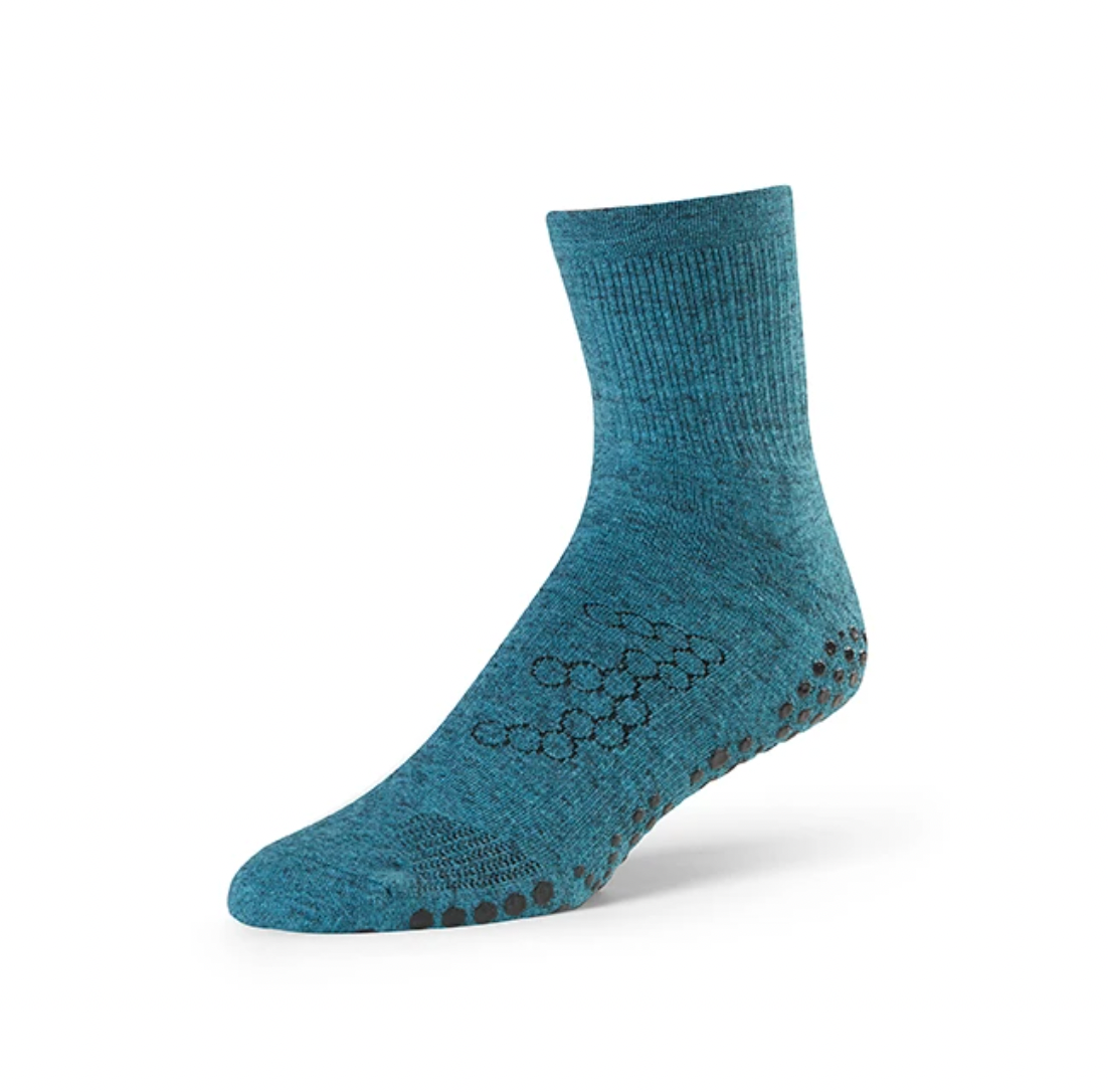 Base 33 Men's Grip Crew Sock - Wave – C.O.R.E. grow strong.